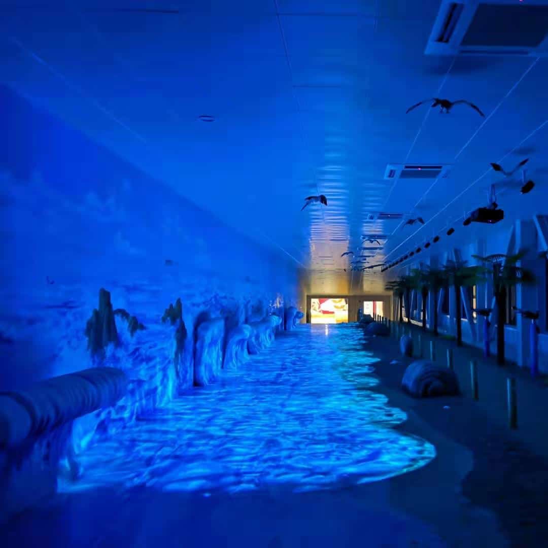 The effect of outdoor lighting water wave projector - Noparde logo gobo ...